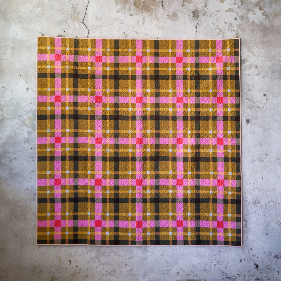 Lo & Behold Stitchery Petite Plaid Quilt Pattern – Fabrications Ottawa