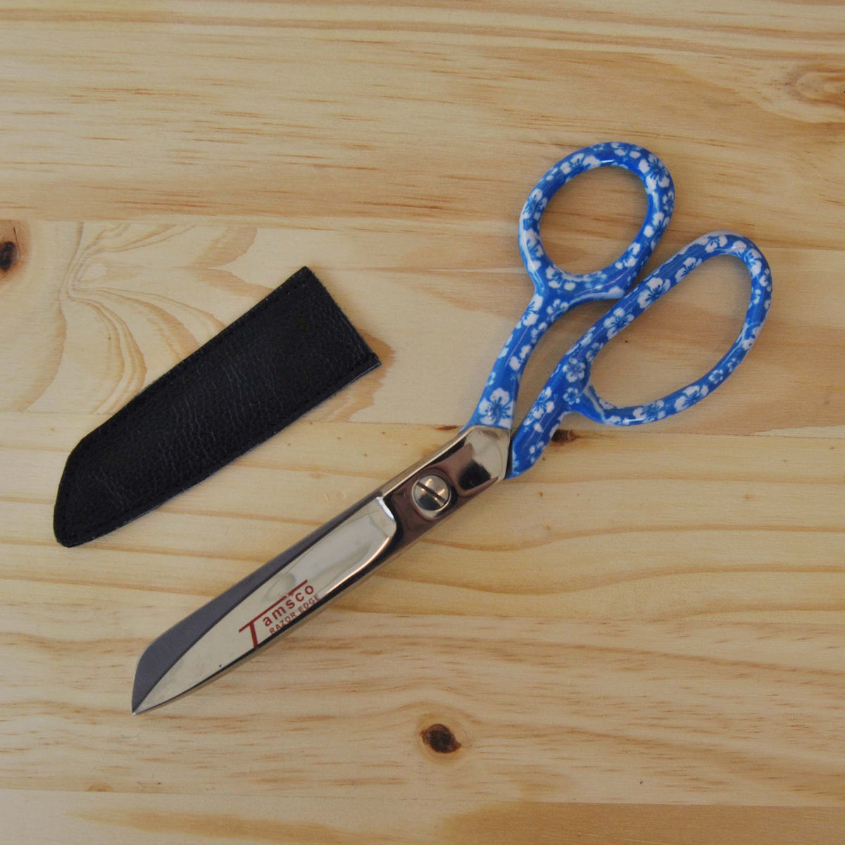 8" Professional Fabric Shears - Blue Floral – Fabrications Ottawa