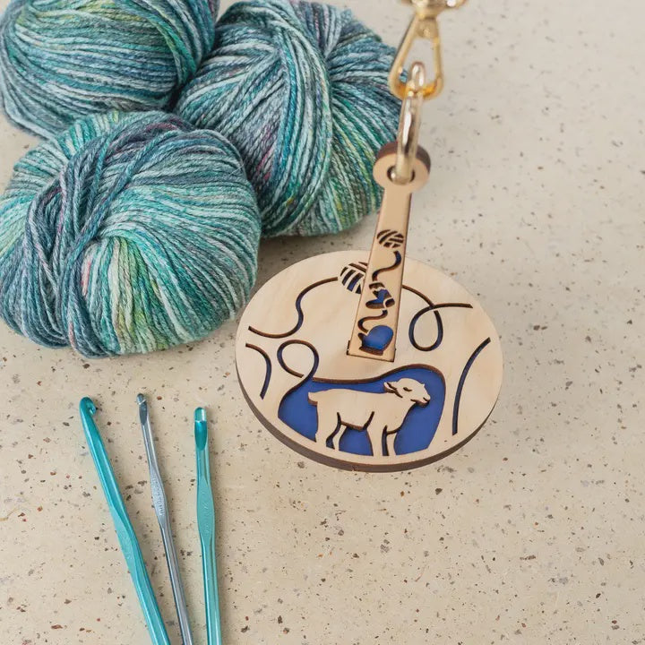 Wool Story Yarn Minder - various sizes – Fabrications Ottawa