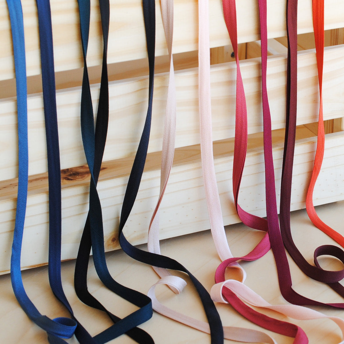 1/2M Crepe Bias Tapes - Assorted Colours – Fabrications Ottawa